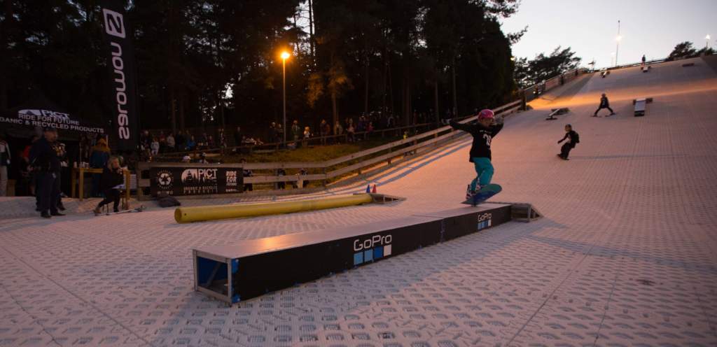 Air Attack Kids Freestyle Competition at Snowtrax in Dorset - Snowtrax ...